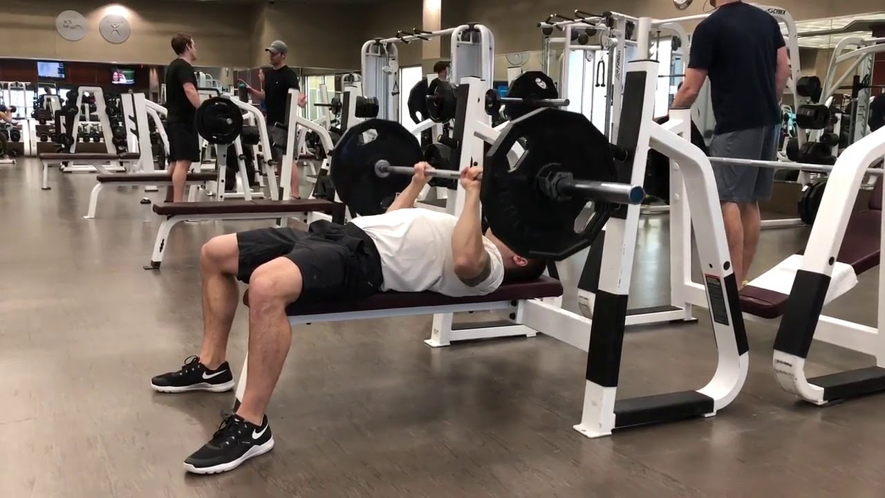 Barbell Close Grip Bench Press - YouTube
