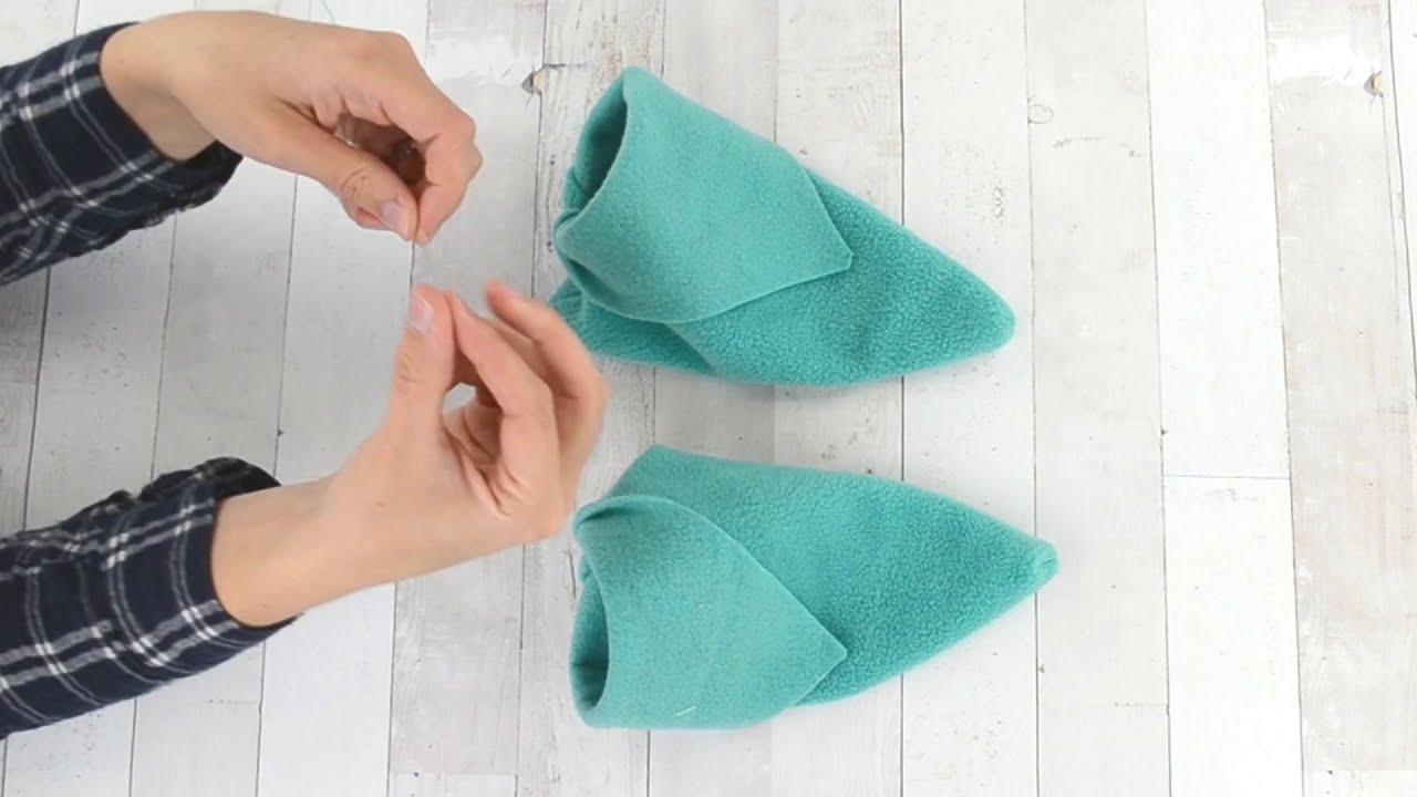 DIY Slippers with Fleece Fabric - YouTube