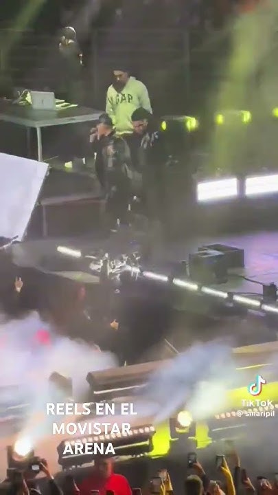 JERE KLEIN CANTANDO REELS EN EL MOVISTAR ARENA - YouTube