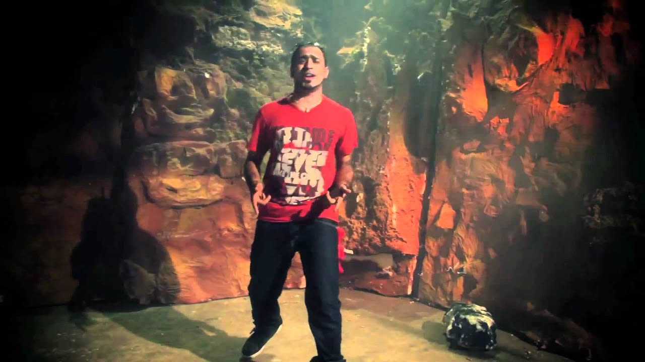 PSYCHO.unit featuring in Vilayaatu Pasanga theme song - YouTube