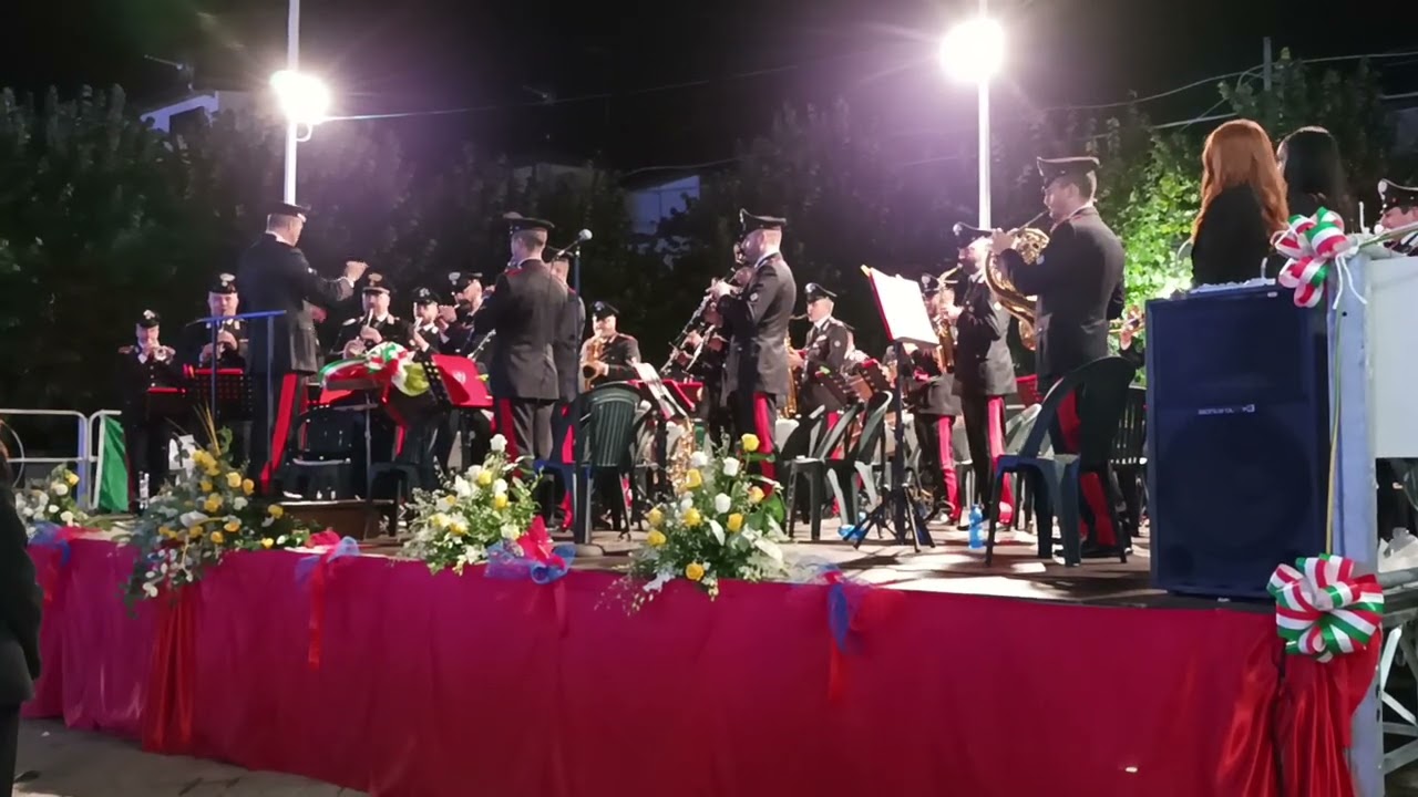 "La Fedelissima" (L. Cirenei) - Fanfara della Legione Allievi ...