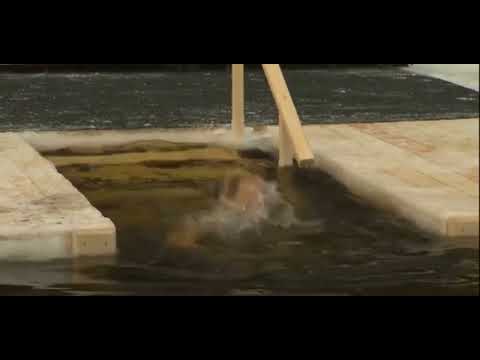 Putin celebrates Jesus's Baptism - YouTube