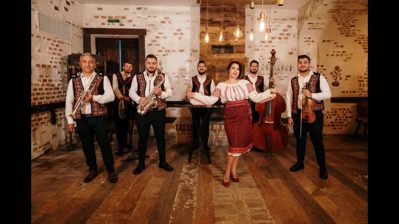 TRUPA MODERN - Colaj moldovenesc - YouTube