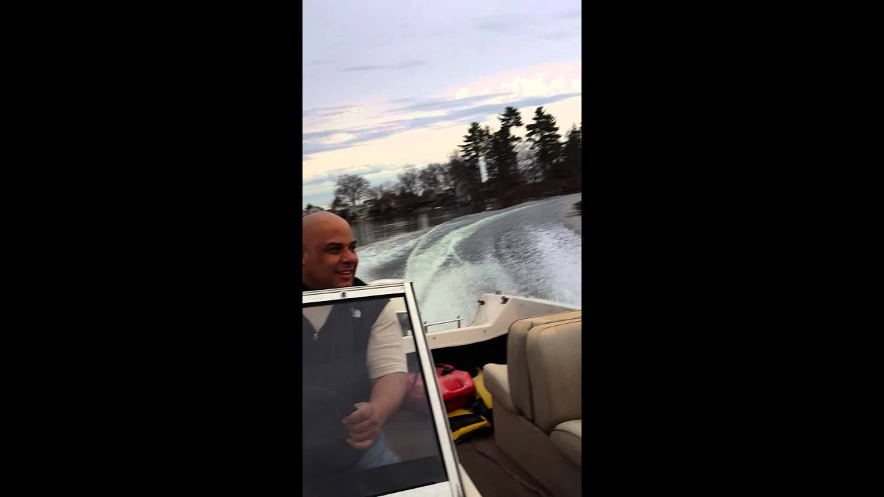 My 74 Reinell 85 hp Johnson - YouTube