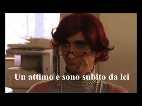 Un attimo e sono subito da lei - YouTube