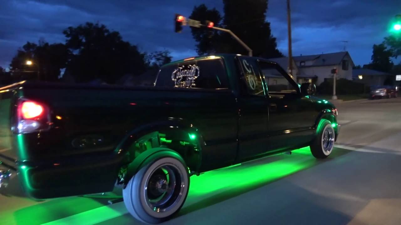 COLORADO LOWRIDER 2016 - GREELEY COLORADO NIGHT CRUISE - 970 - YouTube