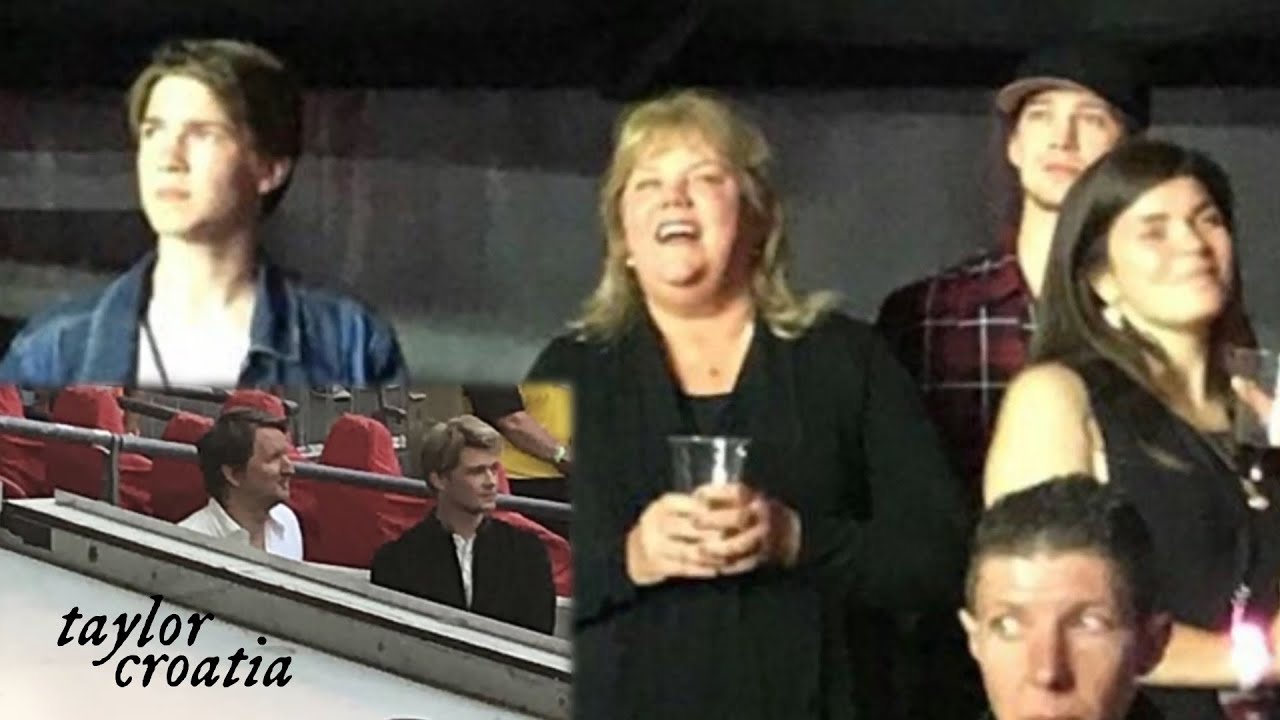 NEWS - Joe Alwyn, his brother and Andrea Swift at the Reputation ...