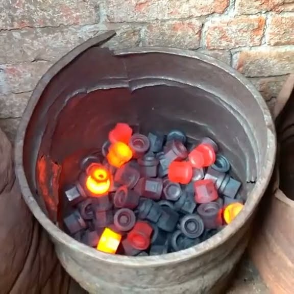 Manufacturing Process of Large Bolts and Hex Nuts - YouTube