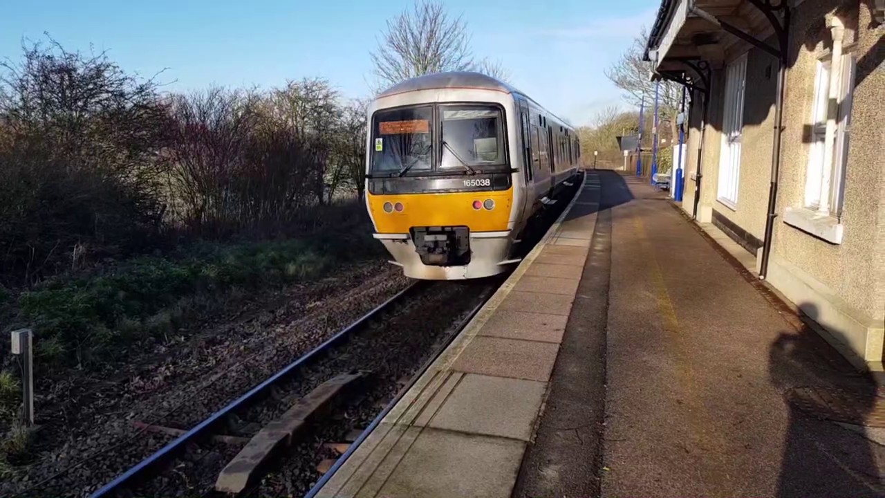A *very* broken Class 165 - YouTube