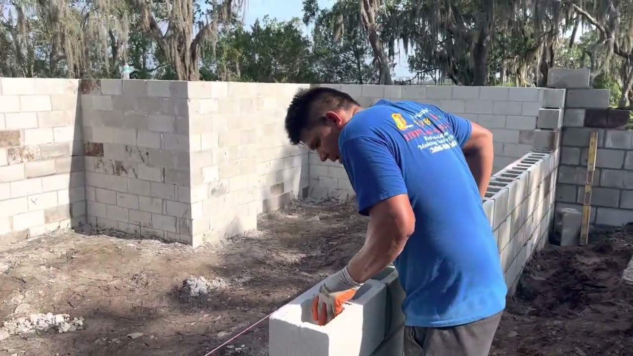 Seguimos divirtiéndonos con los bloques - YouTube