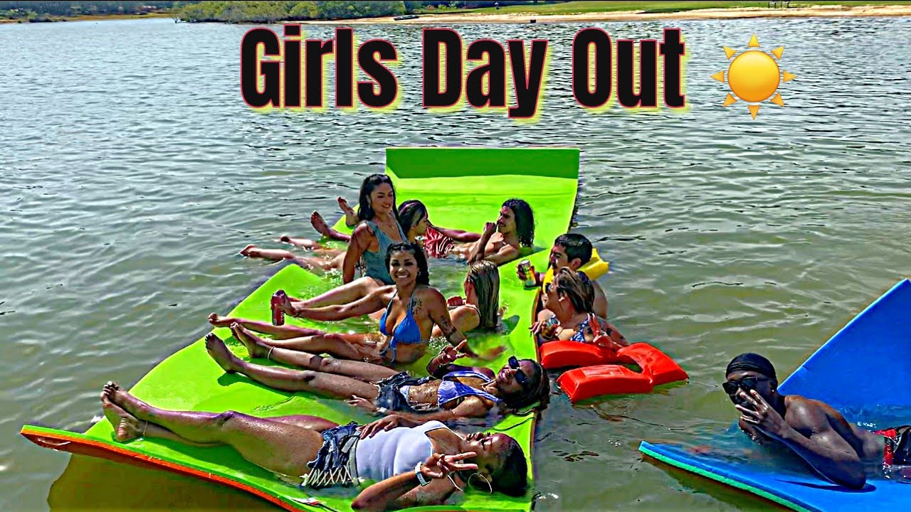 GIRLS DAY ON THE LAKE! 💕 - YouTube