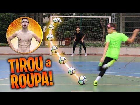 A CADA GOL TIRA UMA ROUPA!! - DESAFIOS DE FUTEBOL