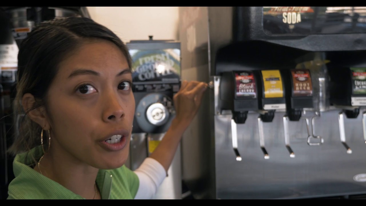 Closing as a Cashier - YouTube