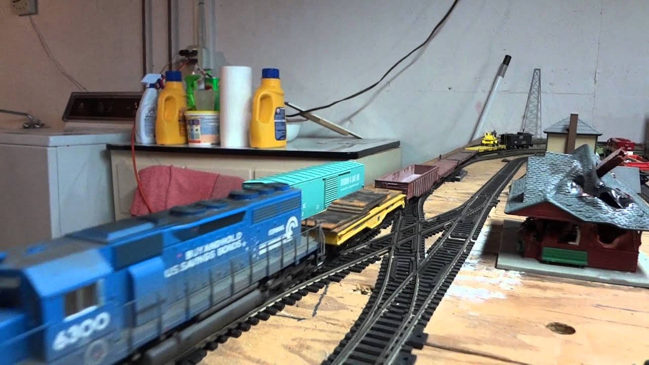 MPI SD40M #9001 & Conrail SD40 #6300 Passing Derailment (WNWR2) - YouTube