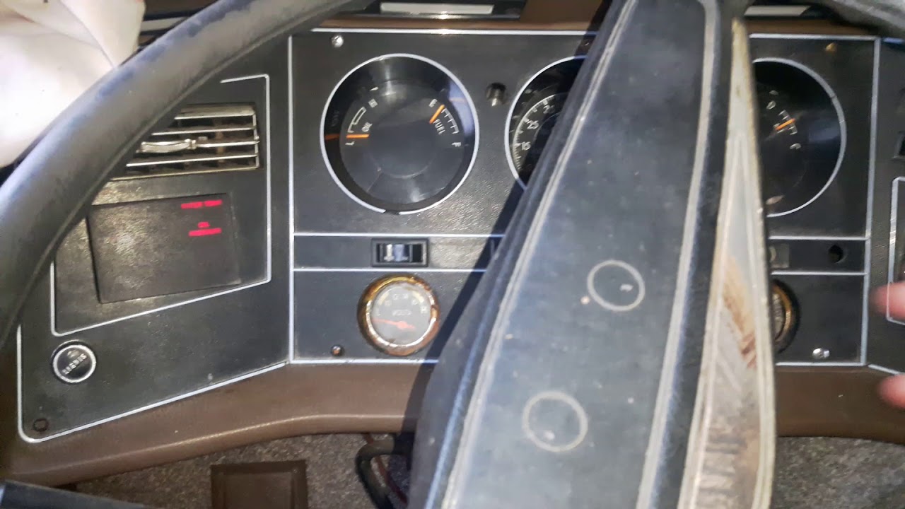 Cold Start 79 Winnebago - YouTube