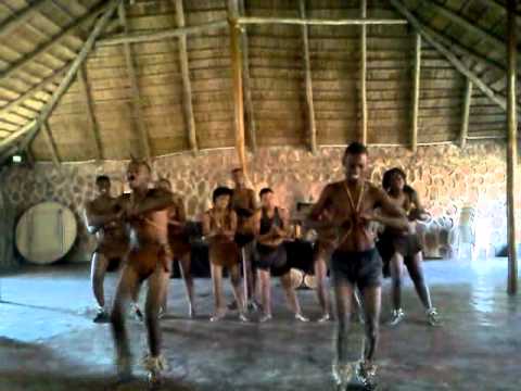 Traditional Setswana (Southern African) dancing - YouTube