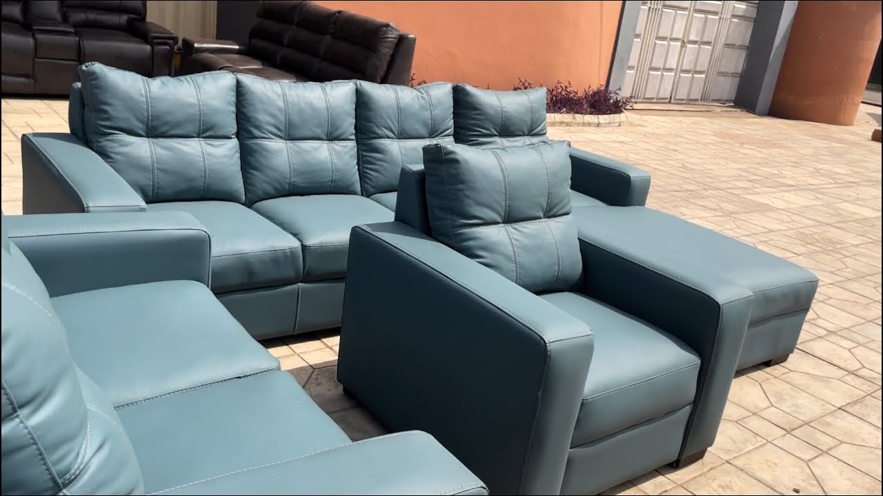 Day one in my current and affordable sofa and Mable table shop ️💃🏽 ...