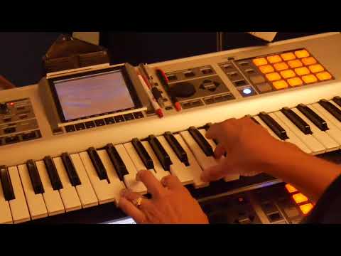 Manic Monday Super Simple Keyboard Lesson - YouTube