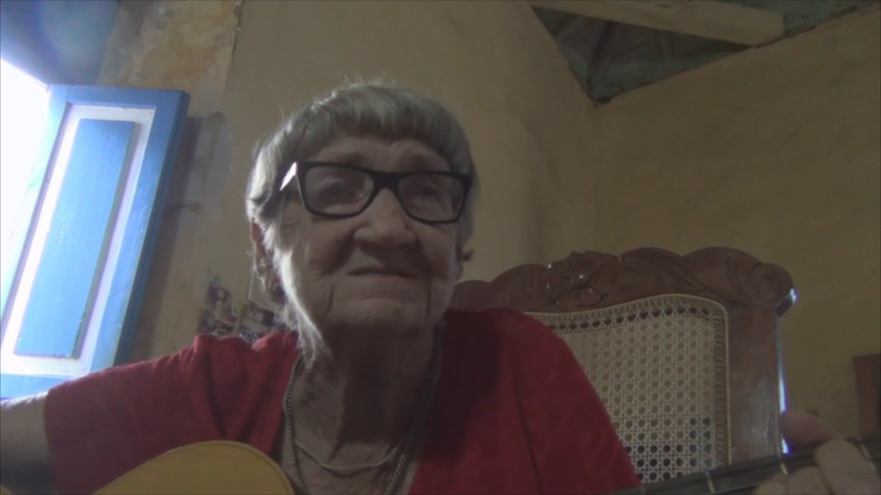 Isabel Becker - "La Profunda- Mi parque - YouTube