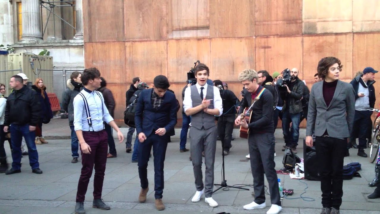 One direction filming their newest video-One thing - YouTube