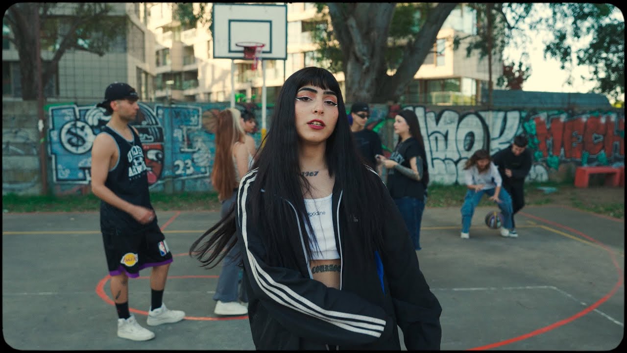 candebx - HICISTE QUE TE CANTE (Video Oficial) - YouTube