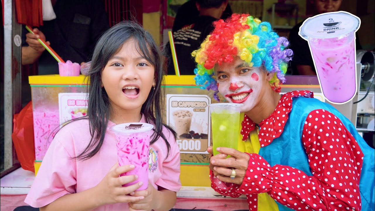AJAK BADUT LUCU BELI JAJANAN 🤡 ES BUAH DAN DONUTS 🍩 | Salsa and Family ...