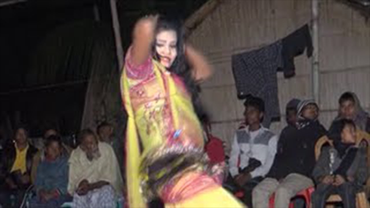Hot Biye Bari Ostir bangla biye bari dance - YouTube