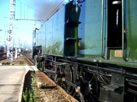 French SNCF Steam Locomotive - YouTube