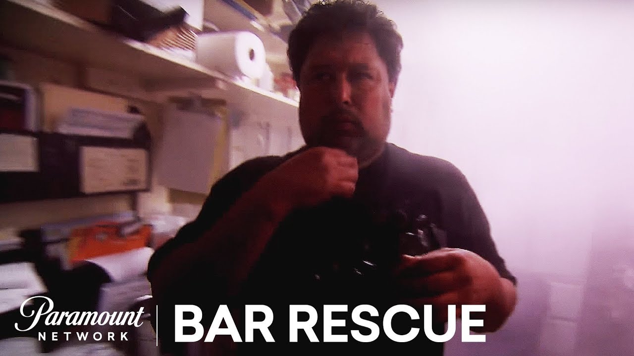 Bar Rescue: Grease Fire in the Kitchen - YouTube