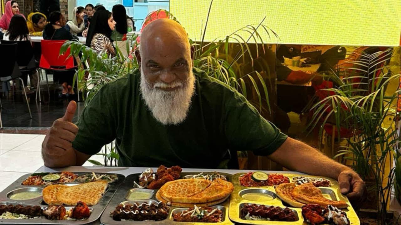 Malangi restaurant @GIGAMALLWTC @salemkhan-by8up - YouTube