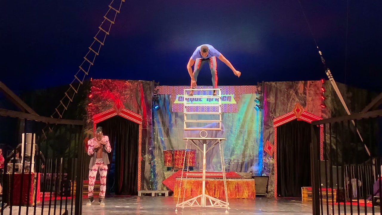 Circus Africa. Roll Bolla act - YouTube