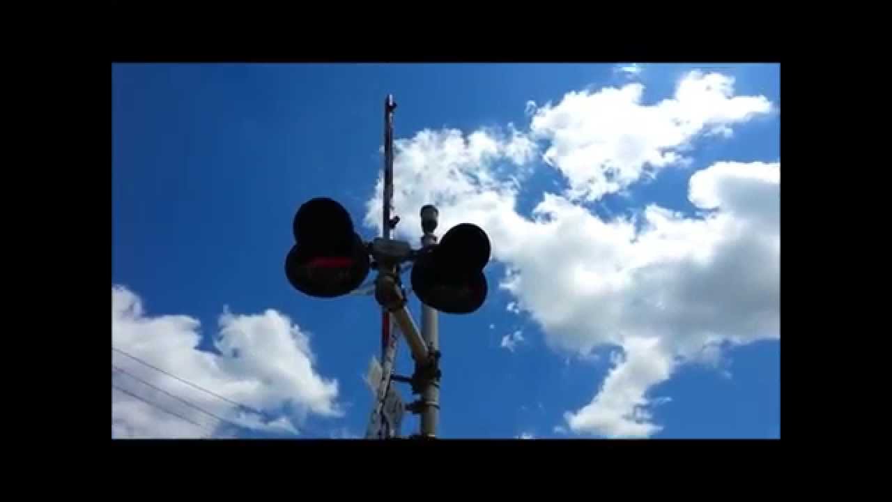 Railroad Crossing E-Bell Fail - YouTube