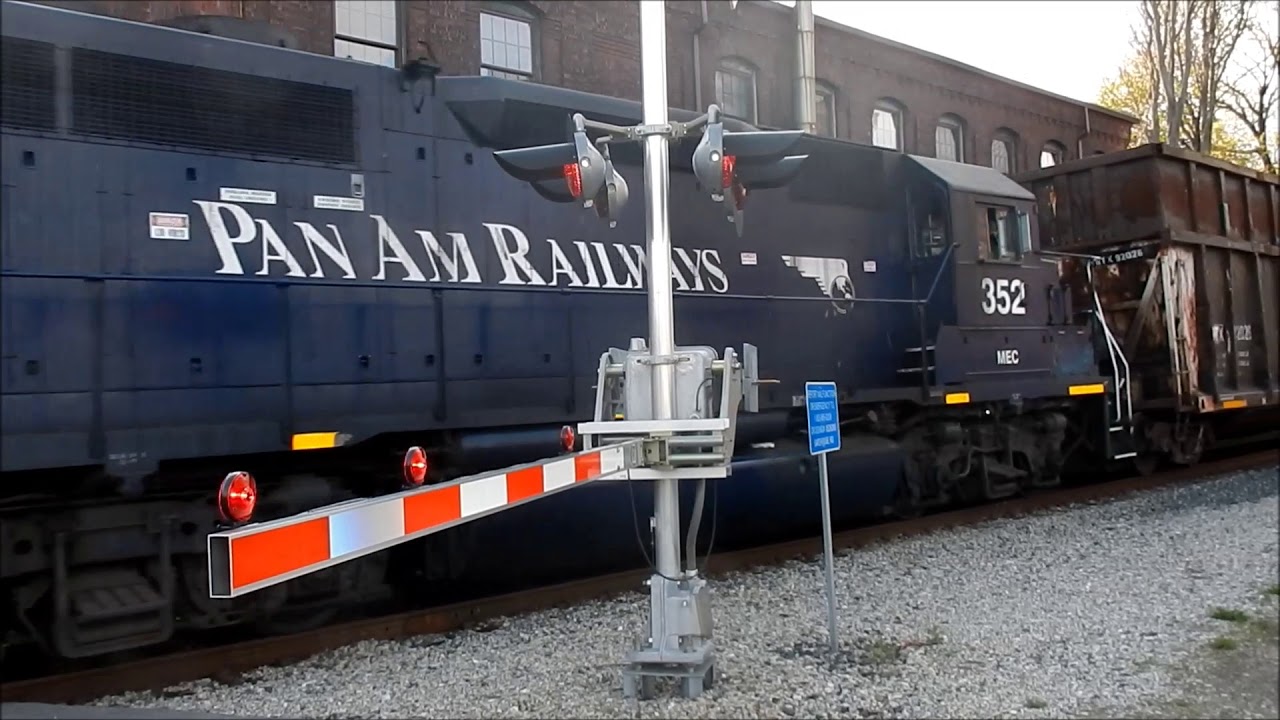 Pan Am southern EDPL freight on the Ct river line, Holyoke Ma. - YouTube