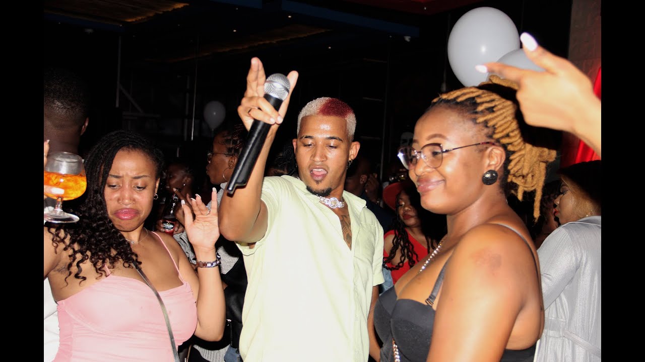 Ricardo Mendes performs at Cubana Fourways - New Years Eve - YouTube