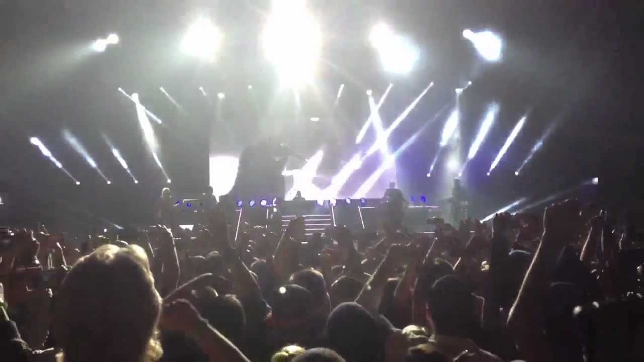 Big Sean & Kanye West - Clique (Live In Detroit) - YouTube