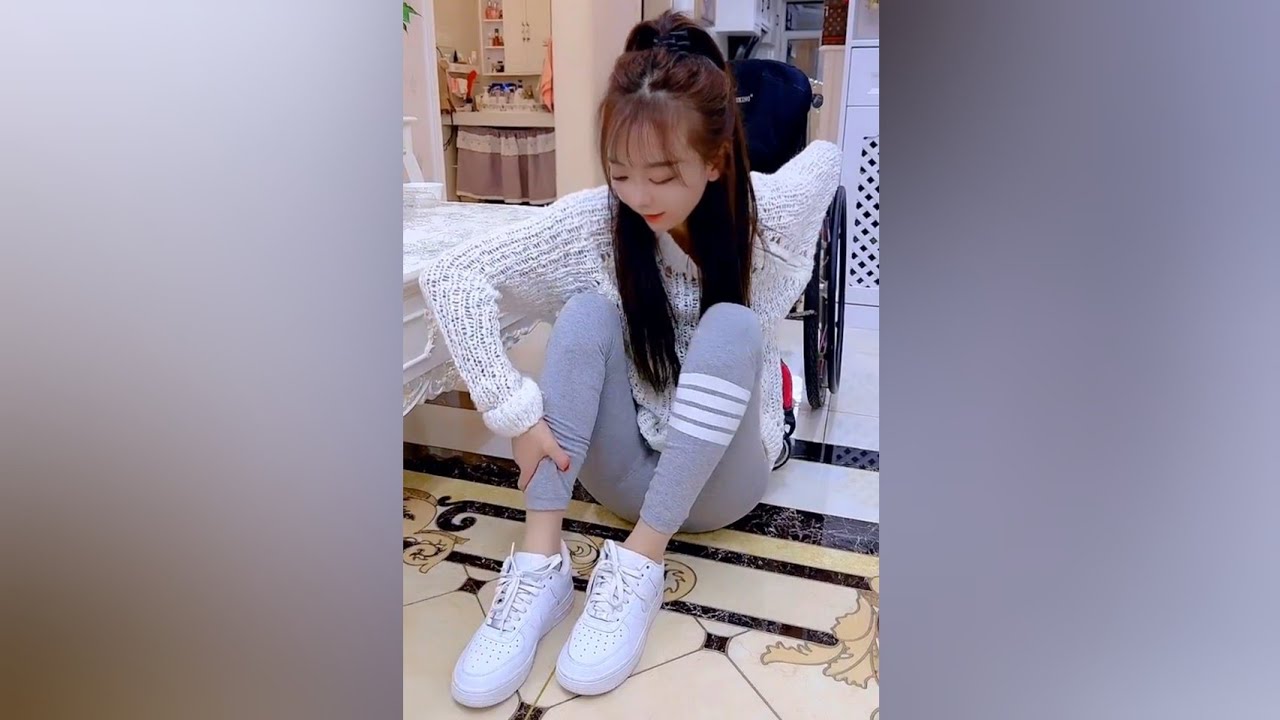 Cutest Paraplegic Girl on Earth | Trying to Get Up | Wheelchair Life ...