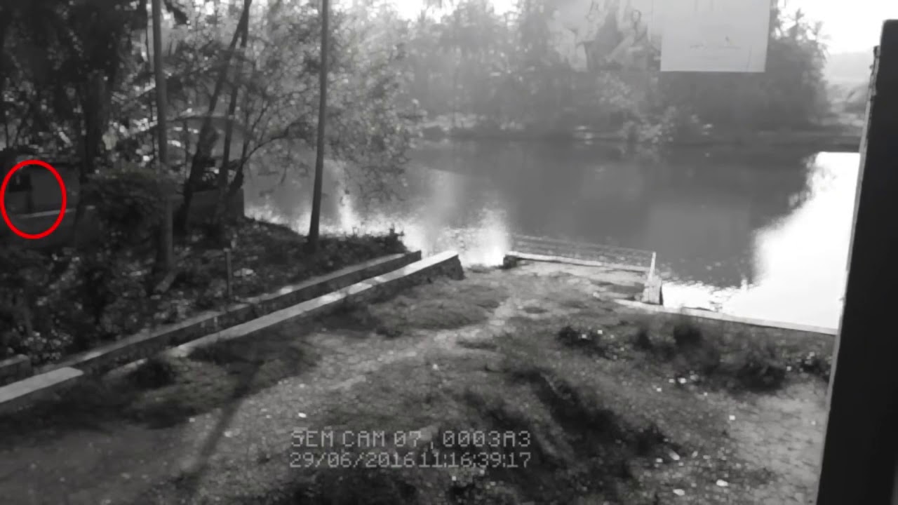 Real Ghost Caught On CCTV Camera - Scary Video Footage - True Scary ...