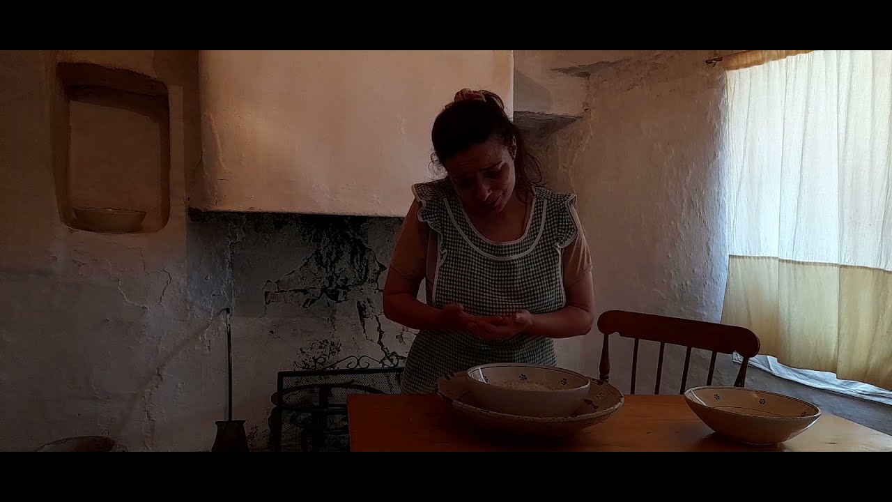 Dal film "Riso amaro". Regia di Giuseppe De Santis. Recita Maria ...