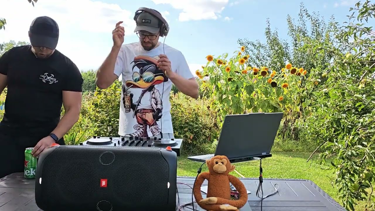 A.Verdi & A.Hezer - Tech House September 2025 - YouTube