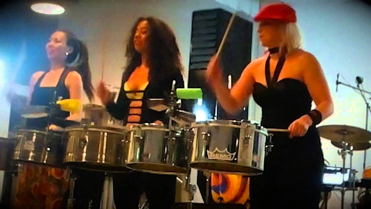 Beat The Kitchen, Piece our timbale show - YouTube