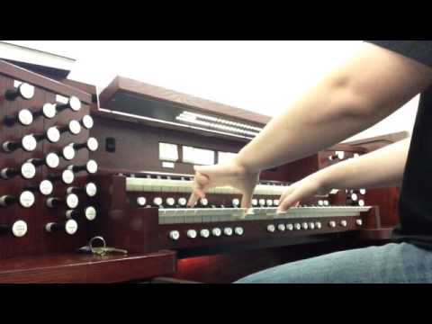 How to play the organ part 2 - YouTube