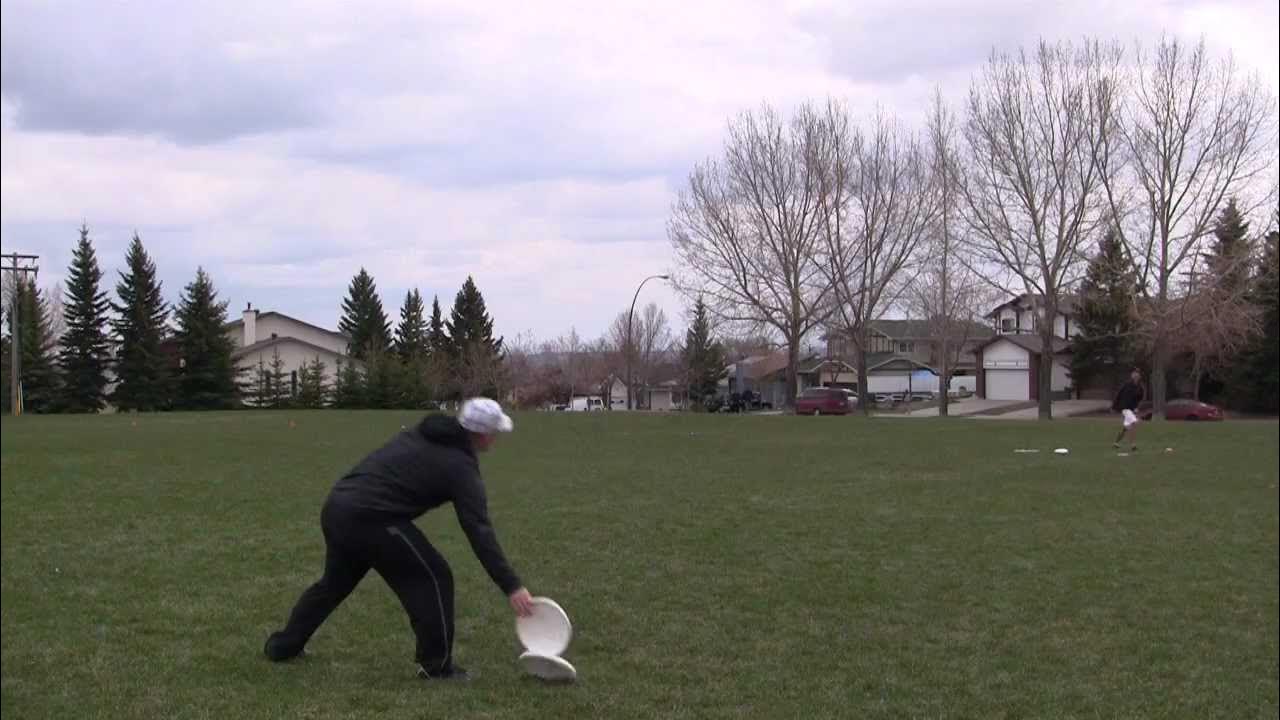 How to Throw a Frisbee - Video of Hammer Throws - YouTube