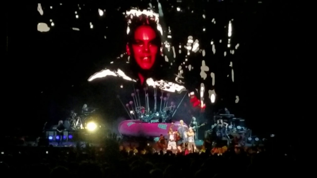 U + ur hand live - p!nk - YouTube