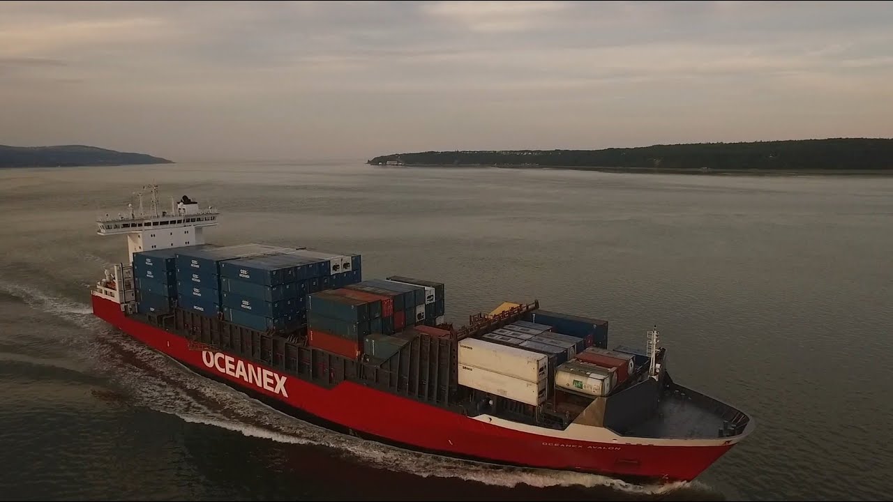 DJI Phantom 3 Advanced - OCEANEX AVALON Container Ship - YouTube