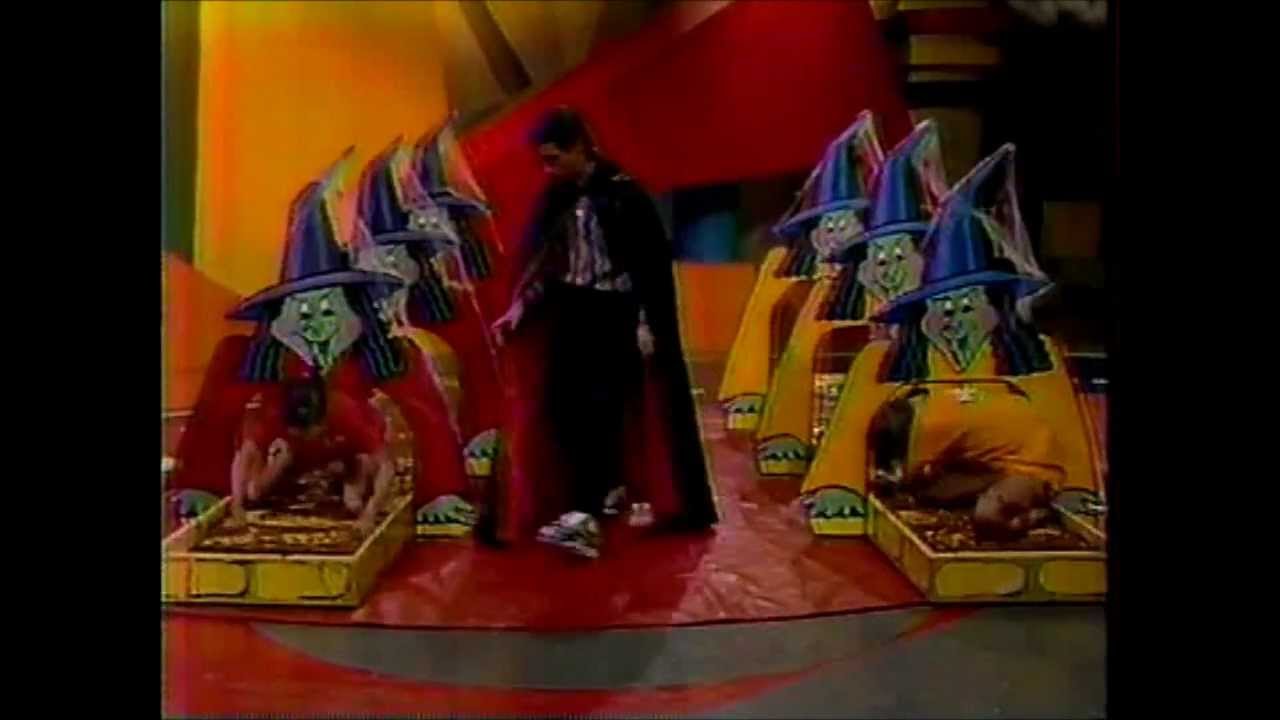 Halloween Fun House 1988 part 3 - YouTube