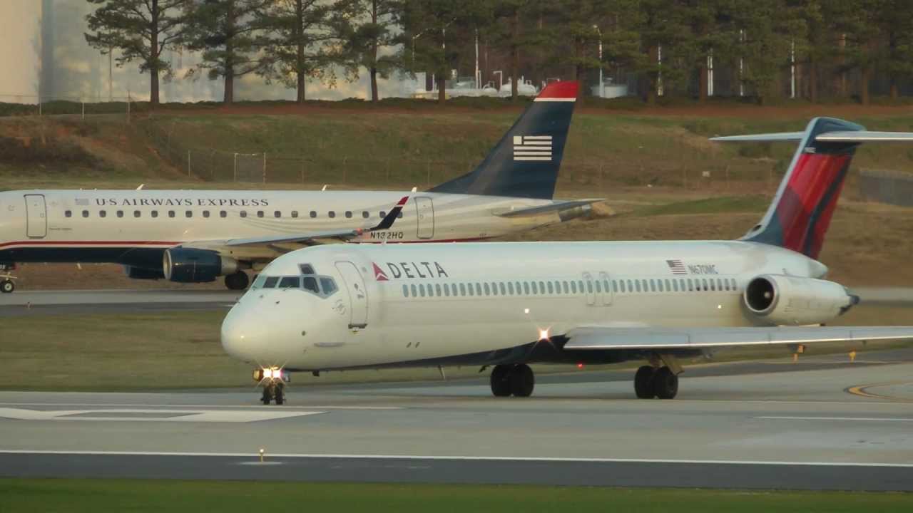 Delta Air Lines McDonnell Douglas DC 9 51 N670MC Taking off from ...