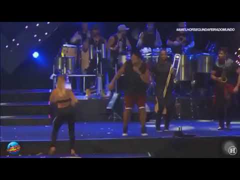 ANITTA DANÇANDO \
