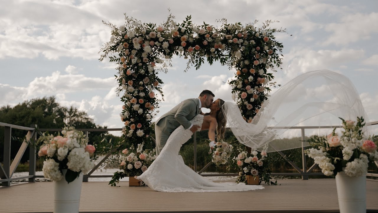 Erin and Sam Wedding Highlight Film (Willowbrook Weddings) - YouTube