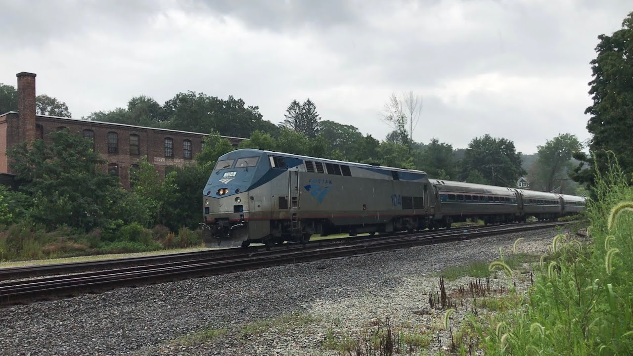 Amtrak 56 Vermonter in Greenfield, Ma on a 🌧 Thursday afternoon - YouTube