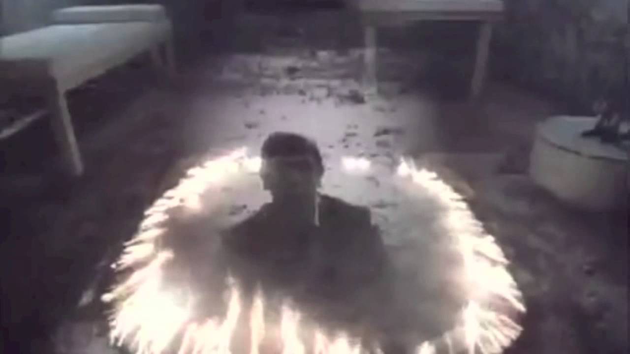 Shock the monkey (007 version) - YouTube